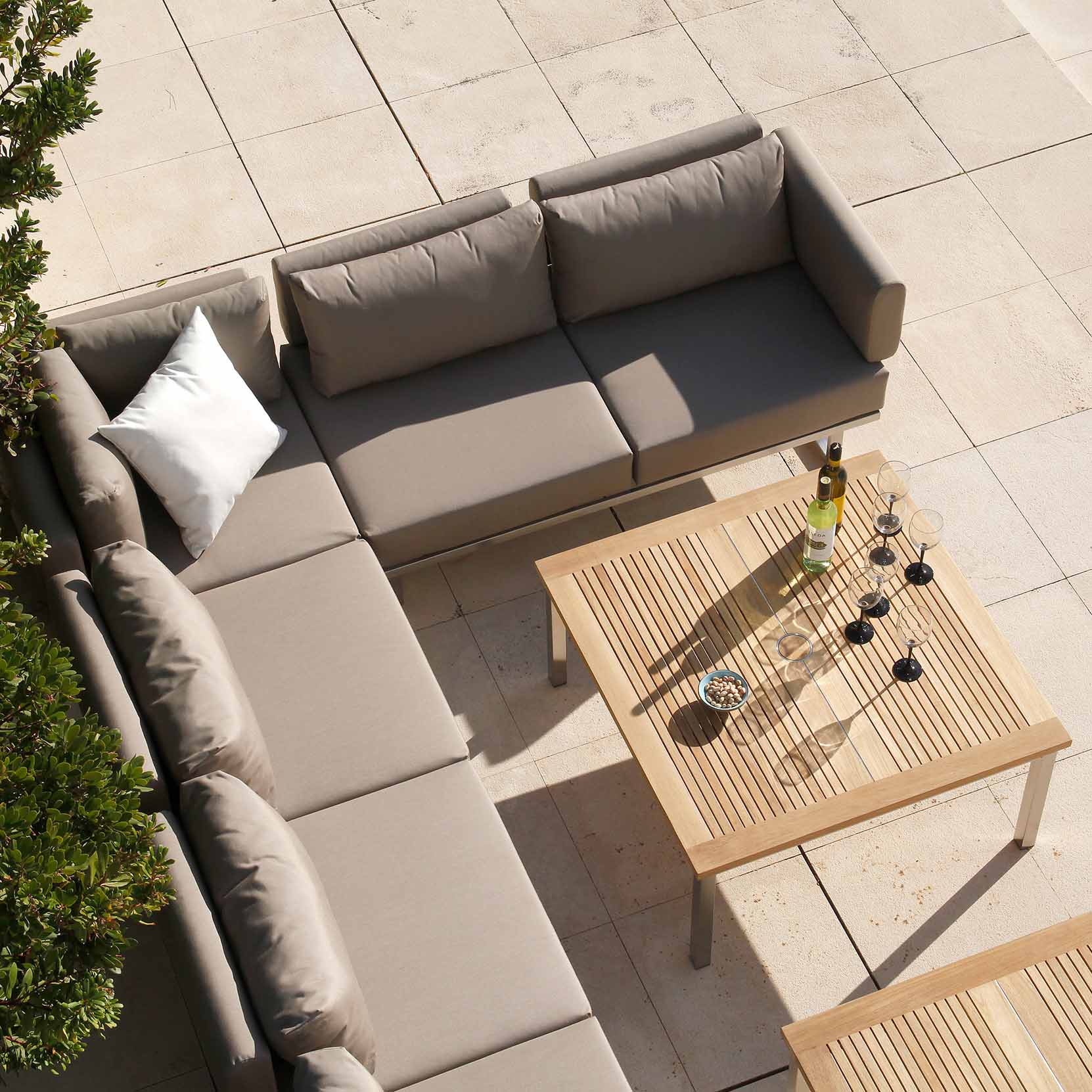 MERCURY DEEP SEATING by Barlow Tyrie 007 - Černelić