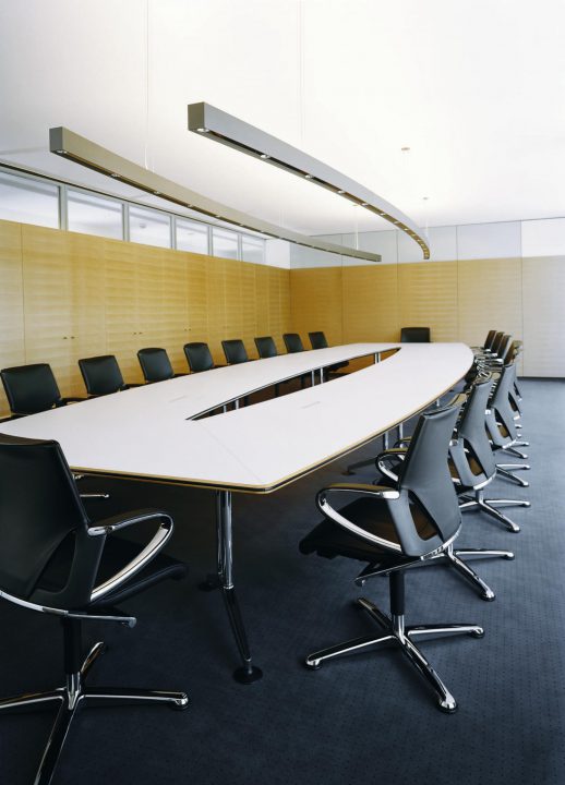 LOGON TABLES by Wilkhahn 045 - Černelić